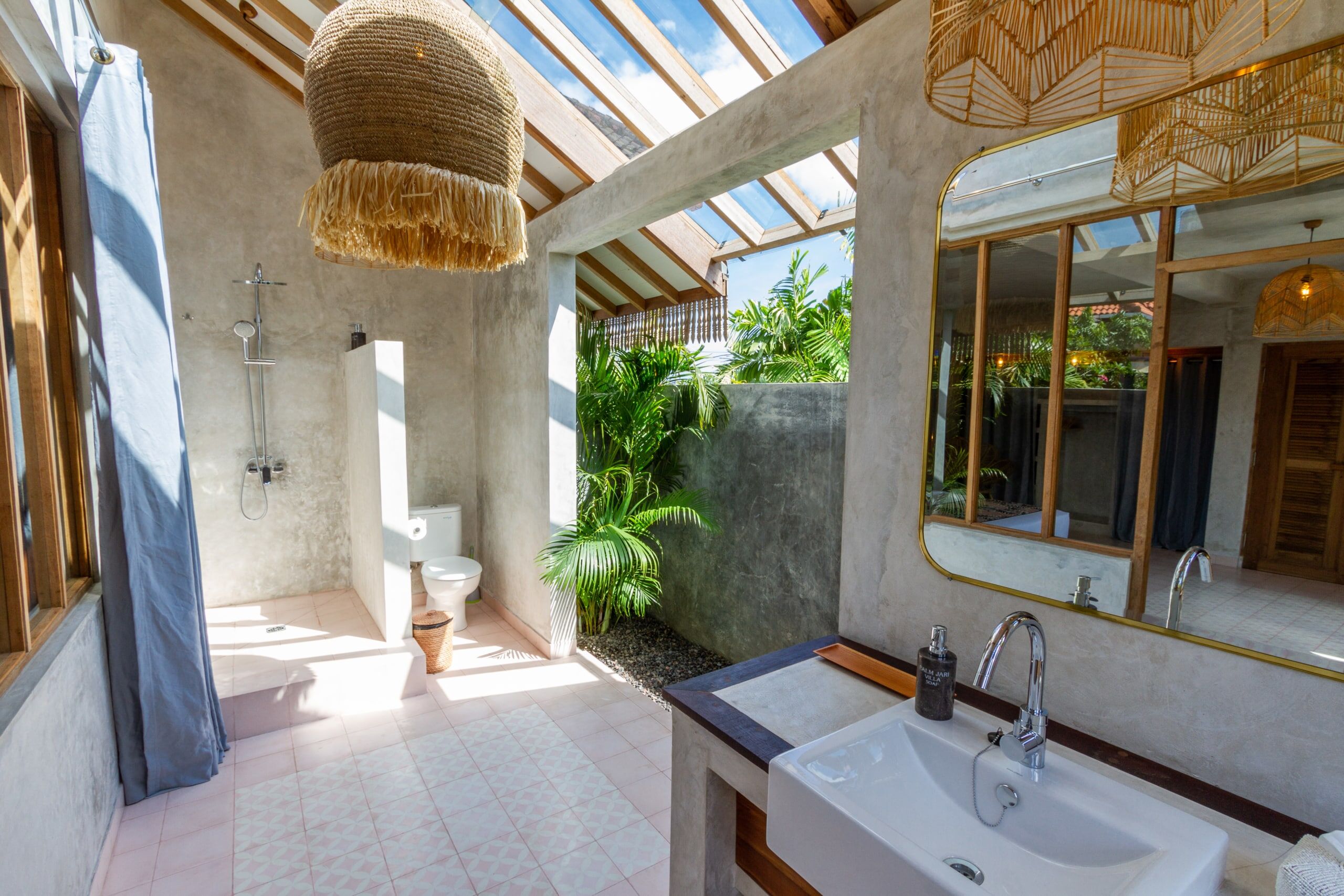 Palm Jari 1 - Get this Villa in Canggu, Bali