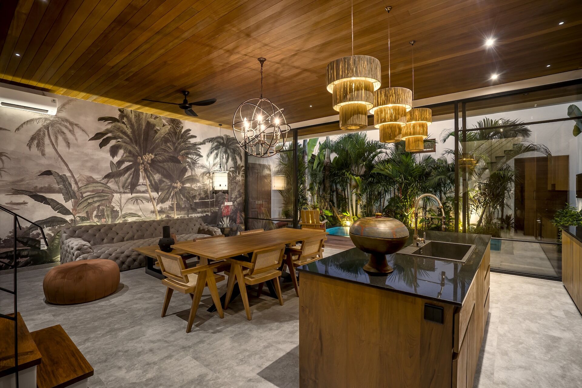 Modern Nusantara Loft Pererenan villas in loft style!