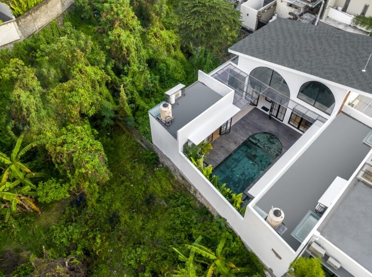 Casa Copper: Dive into Luxury at Your Private Pererenan Villa