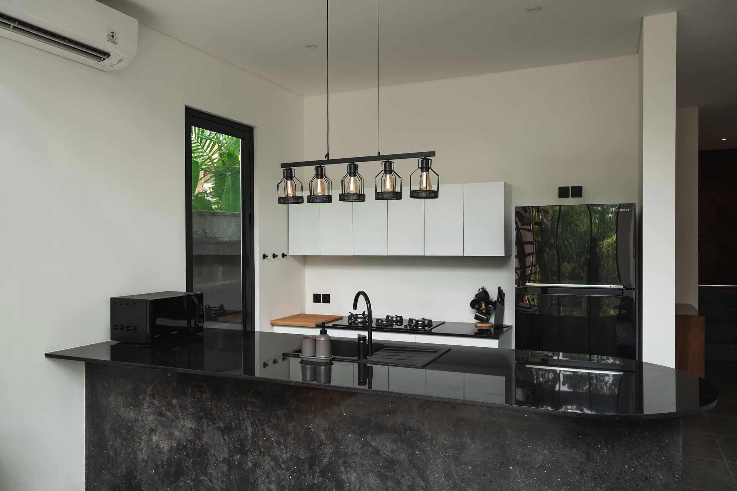 Canggu Villa Kenji: Modern Tropical Luxury Loft in Bali