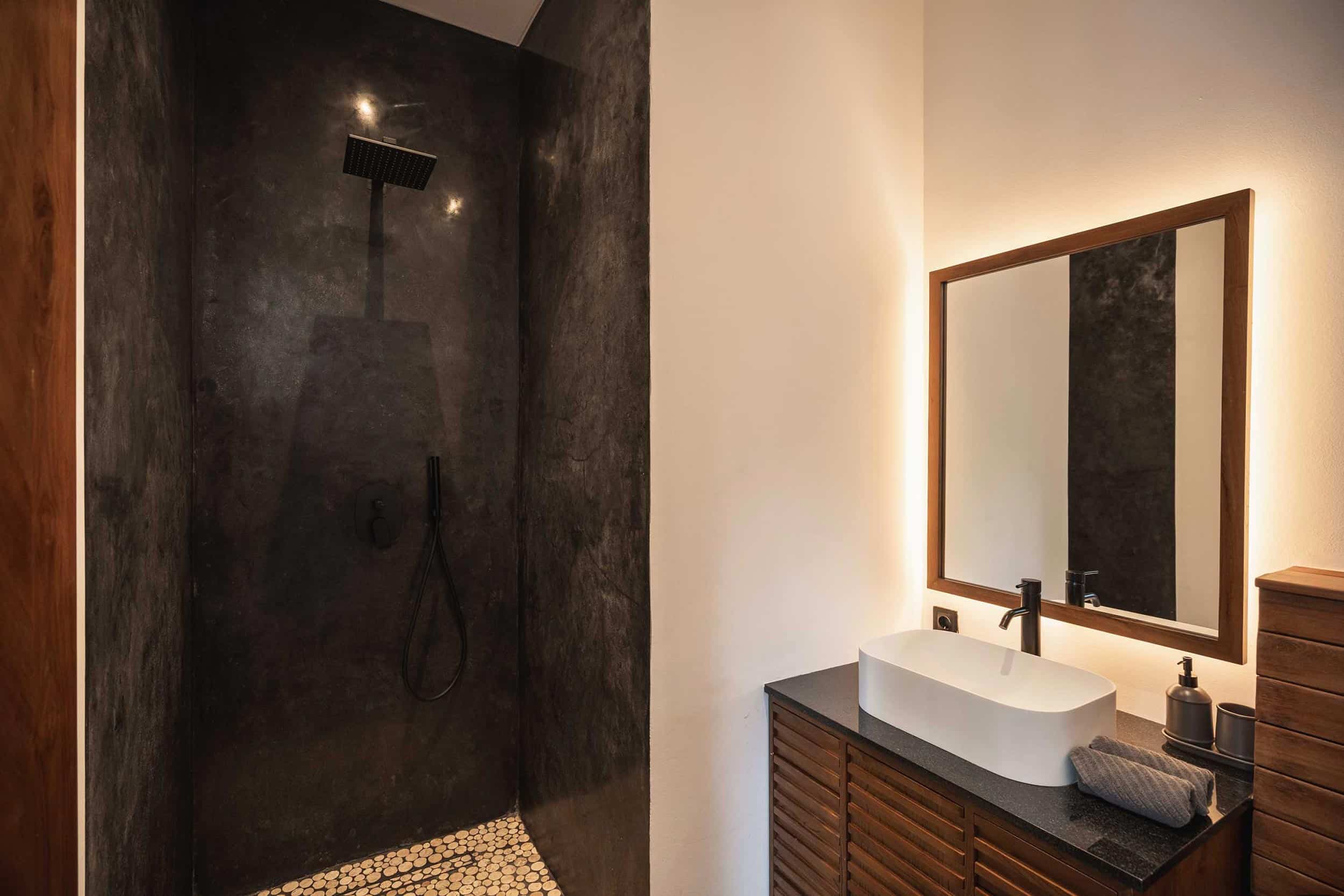 Canggu Villa Kenji: Modern Tropical Luxury Loft in Bali