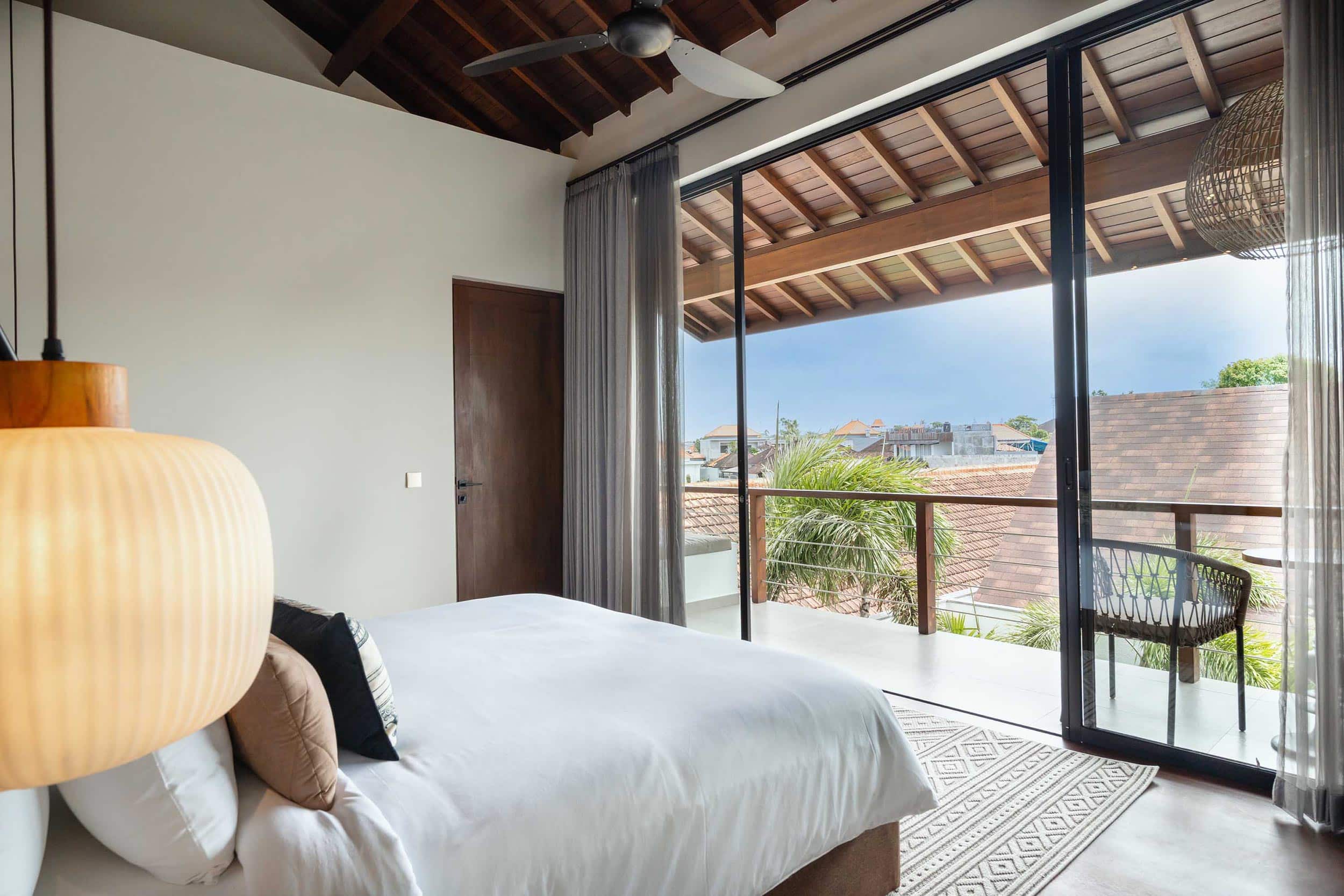 Rocca Bella Loft 1 : Modern Tropical Canggu Villa with Style